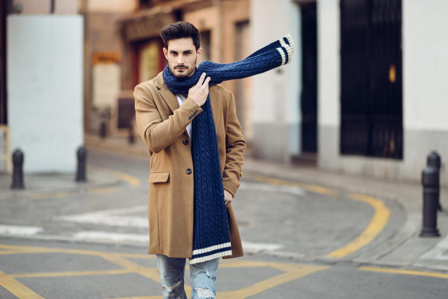 Der ultimative Mantel-Guide für Männer: Finde deine perfekte Größe und ...